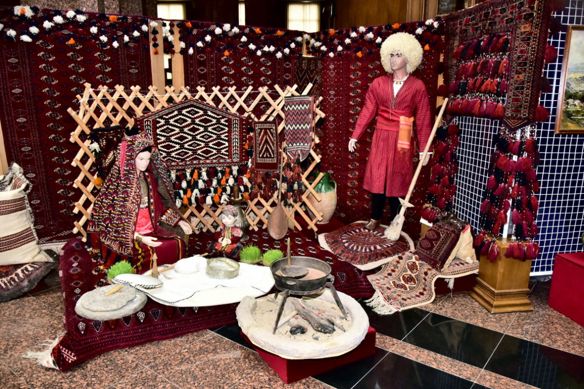 Exhibition at State Museum Gives Insights into History and Nowruz ...